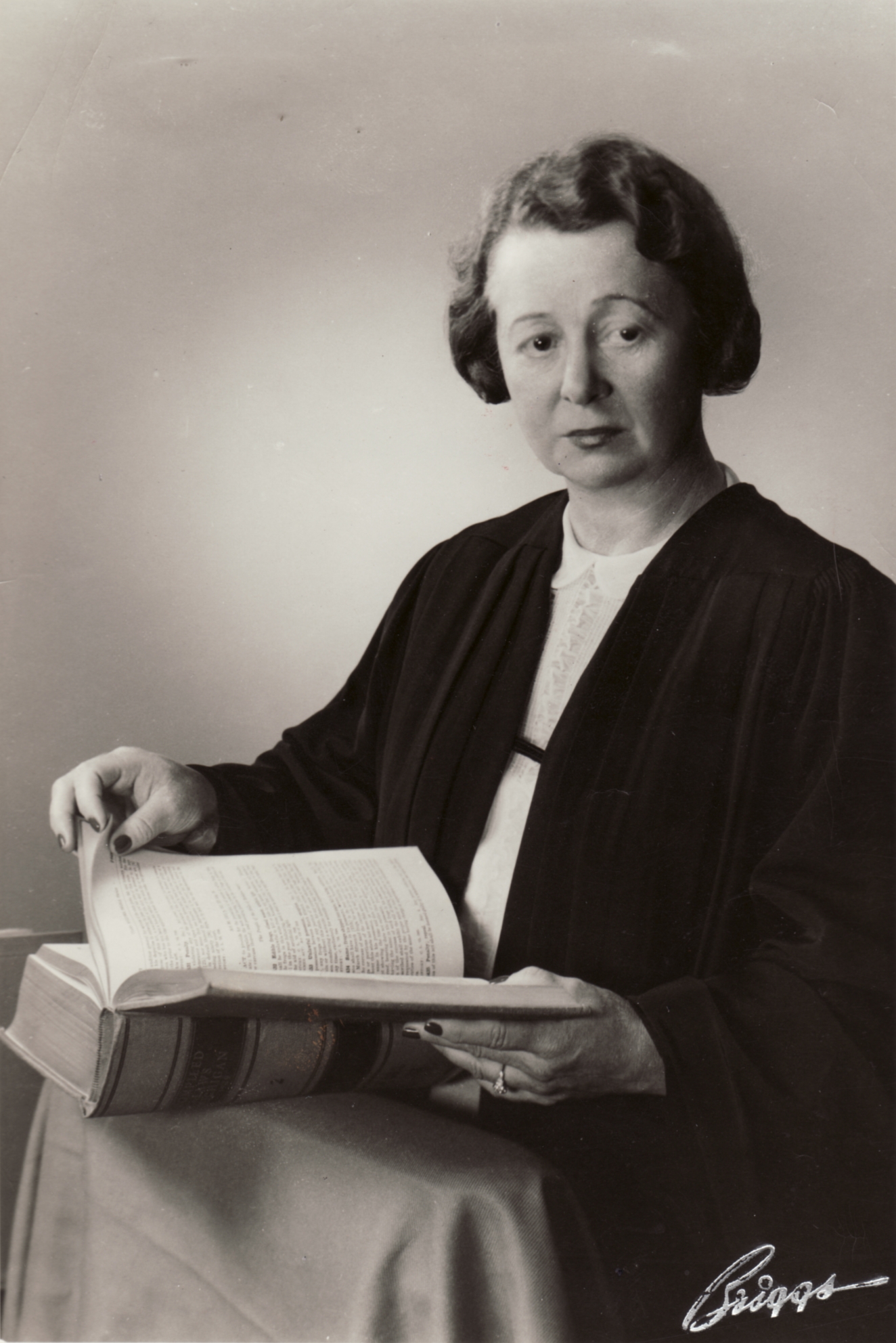 Trailblazing Women of Dearborn – Dearborn Historical Museum