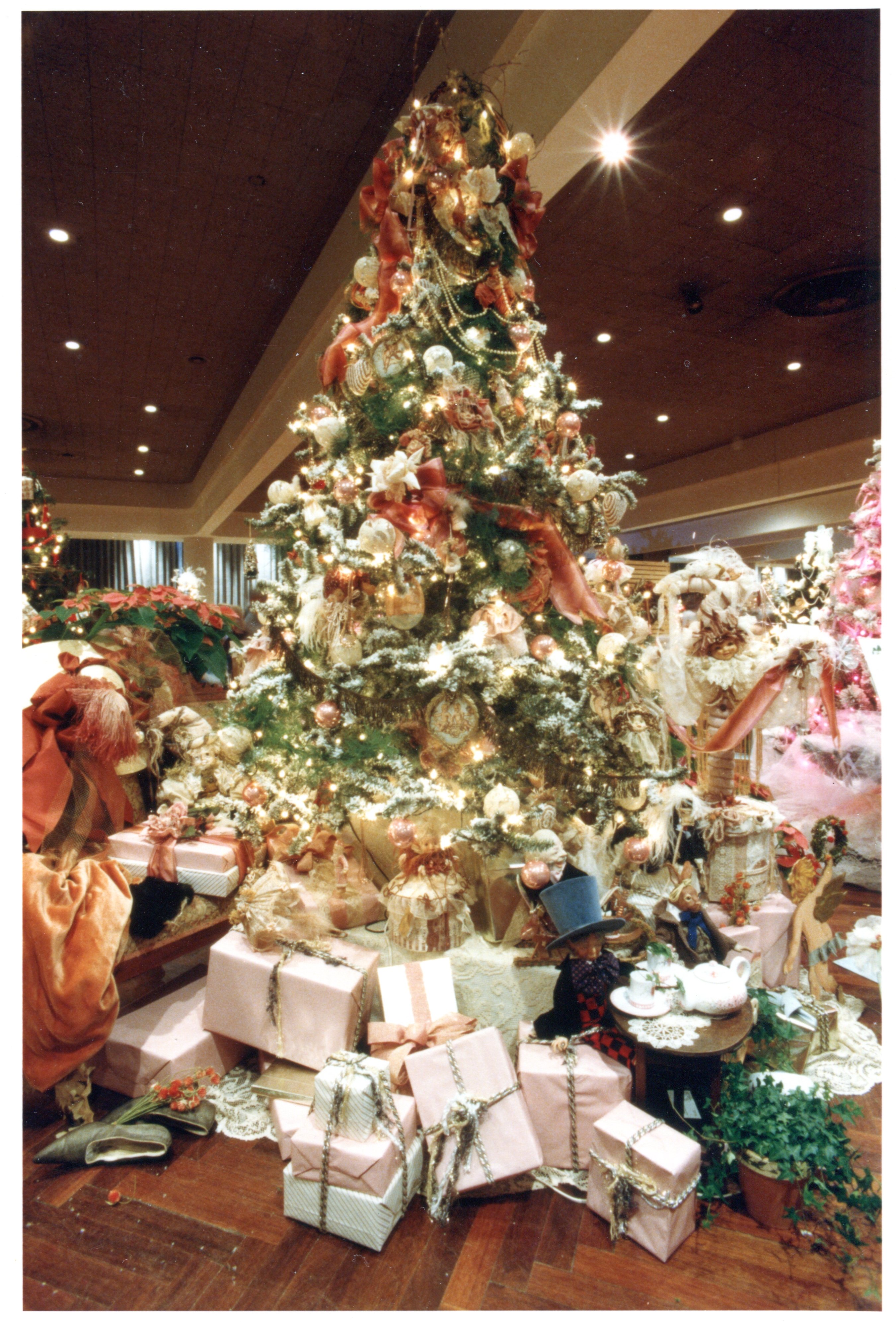 dearborn-festival-of-trees-1987 – Dearborn Historical Museum